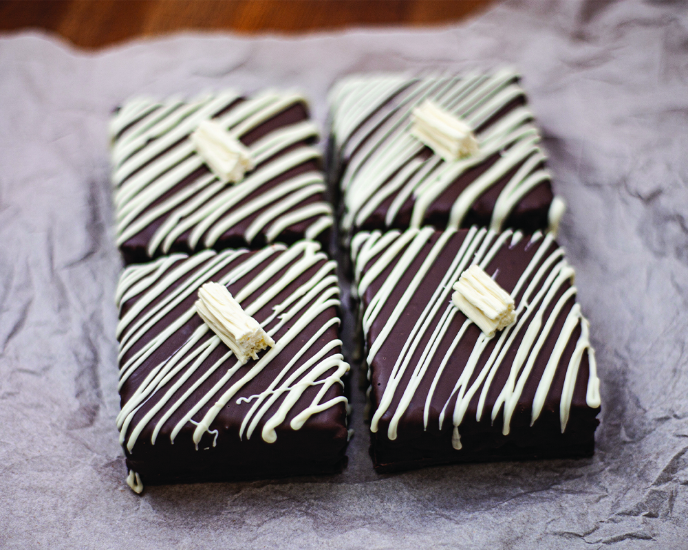 Flake Cake | Portreath Bakery | The home of Fine Cornish Baking